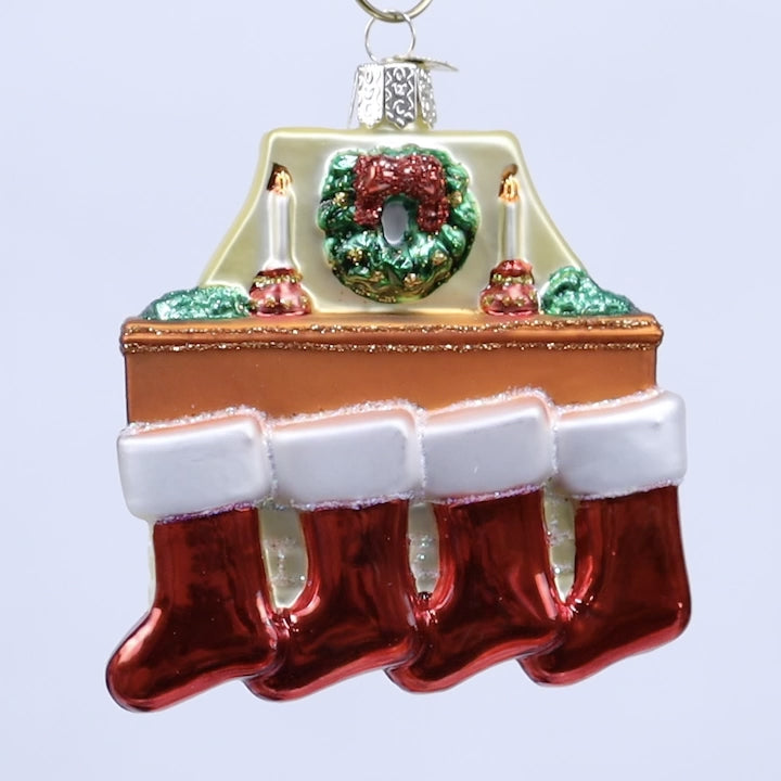Family Of 4 Stockings Ornament – Old World Christmas